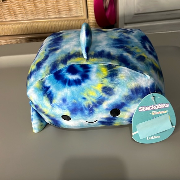 Squishmallows | Toys | Nwt Luther The Shark Stackables Squishmallows 5 ...